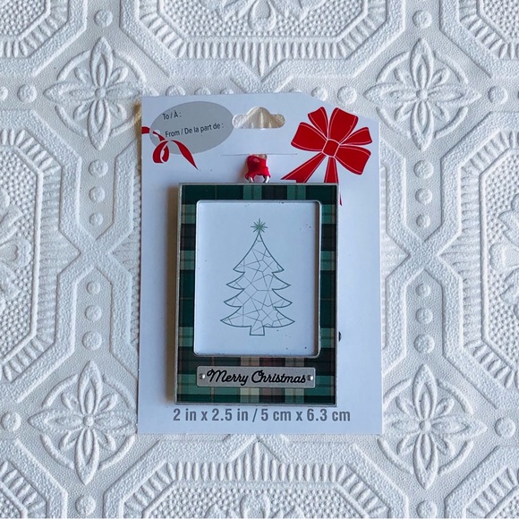 Studio Decor | Holiday | Merry Christmas Ornament Frame | Poshmark
